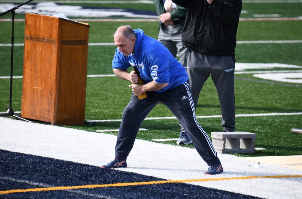 Weightlifter Bill Clark Breaks World Record at Chenango Forks ...